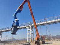 China Photovoltaic Pile Driver For Cement Piles 48-52 Ton HITACHI Excavator for sale