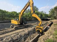 China 12 Meter 360° Rotation Vibro Hammer For 30-33 Ton Excavator for sale