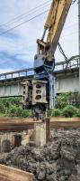 China 35ton SHANTUI 335LC Excavator Side Grip Hydraulic Vibro Hammer for 12M Pile Driver for sale
