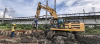 China 35ton SHANTUI 335LC Excavator Side Grip Hydraulic Vibro Hammer for 12M Pile Driver for sale