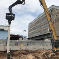 China Versatile Pile Driver for PHC & RC Piles with Multi-Speed Control for sale
