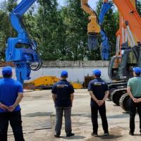China Excavator-Mounted Hydraulic Pile Driver – 18m Max Length & Powerful Vibration for sale