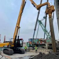 China Hydraulic Pile Driver - 3700kg Vibro Hammer, 24m Piling Capacity for sale