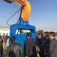China Vibro Hammer Pile Driver for Hyundai: 15m Sheet Piling Depth & Superior Driving Force for sale