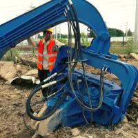 China 18M Deep Foundation Pile Driver - 3300rpm Vibration & 1-Set MOQ Support for sale