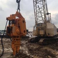 China 1000RPM High-Frequency Pile Driver - 35t Crawler-Mounted Vibro Hammer For Sheet Concrete Piles for sale