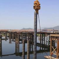 China 1000RPM High-Frequency Pile Driver - 35t Crawler-Mounted Vibro Hammer For Sheet Concrete Piles for sale