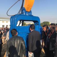 China Heavy-Duty Pile Driver With 470Kn Centrifugal Force And 15M Hyundai Hydraulic Hammer for sale
