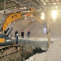 China The Narrow-Space Solution: A Side-Grip Pile Driver with Compact Design for Tight Sites for sale