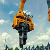 China The Long Sheet Pile Solution: A High-Performance Pile Driver for Dense Soil & Tough Sites for sale