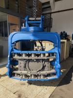 China FV-280R High Frequency Vibration Output Pile Driver – Full Slewing Assembly & 335 kN Impact Energy for sale