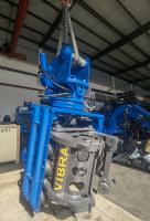 China Compact Confined Spaces Pile Driver – Dual Pump Flow Merging & 360 Degree Rotation for 20‑25 Ton Excavators for sale