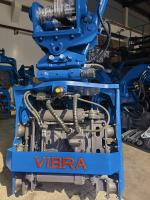China Compact Confined Spaces Pile Driver – Dual Pump Flow Merging & 360 Degree Rotation for 20‑25 Ton Excavators for sale