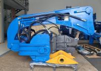 China FV250R 360Degree Rotation Pile Driver Manufacturers – Static Crushing Low Vibration Noise Factory Design with Full Slewing Mechanism Assembly Hot Sale for sale