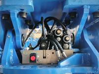 China Bidirectional Tilt Driving Head Pile Driver – Side Grip Pile Driver Manufacturers from China for sale
