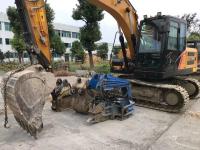 China Heavy-Duty Hydraulic Pile Driver: Ideal for Riverbank and Canal Projects for sale
