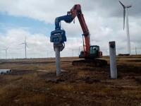 China 372KN Vibro Pile Hammer: Solar Construction Piling, High Efficiency & Accurate Operation for sale