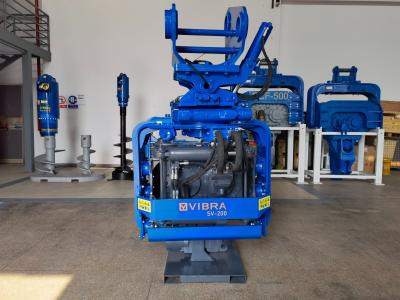 China Integrated Hydraulic Side Grip Pile Driver - 3000 RPM & Solid One-Piece Construction for sale