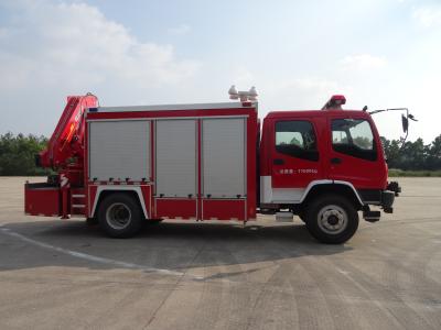 China ISUZU 177KW 4x2 Emergency Rescue Fire Truck with 5000kg Crane and 7560kgf Winch for sale