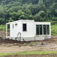 China Modern 10HC 20HC 30HC Modular Home Steel Structure Prefabricated Living Expandable Glamping Hotel Villa Container House for sale