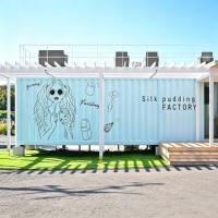 China Modern Contemporary Modular Container Cafe Coffee Shop Design Portable Prefab with Trendy Home Style for Urban Pop Spaces for sale