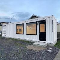China FOREMOST 40HC Outdoor Prefab Beauty Salon Studio Mobile Commercial Cabin Commercial Use Container House for sale