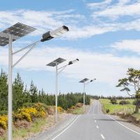 China 150w Solar Powered LED Street Lights Ip66 Ip67 King Kong 3 Heads 50x22x9cm for sale