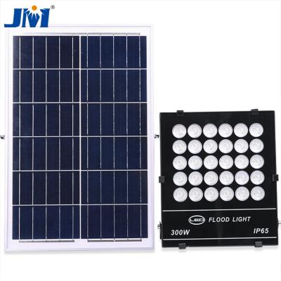 China Ip65 IP66 Backyard Commercial Led Solar Flood Light 300w Projection Lamp for sale