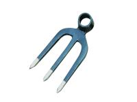 China Forged Three Tines Garden Fork Hoe Rake Digging Tool 900g 120x240mm Round Hole Eye for sale
