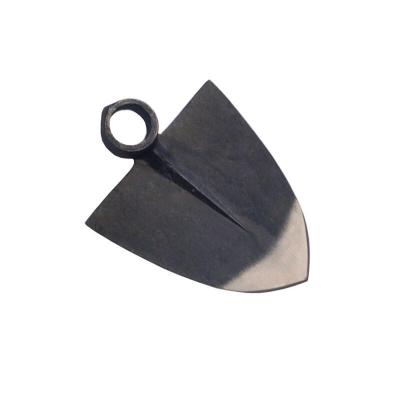 China Carbon Steel Forged Triangle Garden Hoe 1000g 180x270mm Round Hole Eye Digging Tool for sale