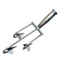China Carbon Steel 3 Tine Welded Garden Hoe Fork Rake for Digging and Farming for sale