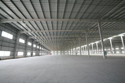 China Earthquake Resistant Prefab Steel Warehouse 50 sqm Custom Logo Slope Roof for sale
