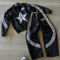 China Silk Screen Printing Windbreaker Tracksuit Lightweight Training Joggers And Jacket Set for sale