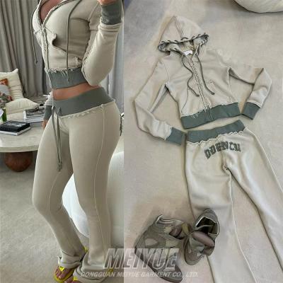 China Custom Embroidery Distressed Crop Top Zip up Hoodie Sweatsuit Joggers Two Piece Set Women Clothing Sweatpants and Hoodie Set for sale