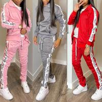 China Nylon Zip Up Women Jogging Set Stacked Flared Sweatpants Sweatsuit Set Anti Pilling for sale