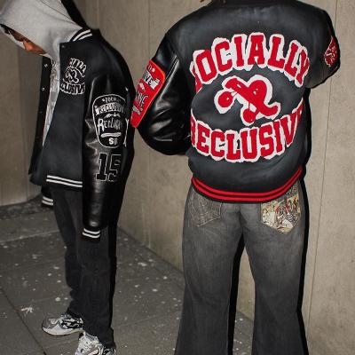 China Custom Men Leather Sleeve Chenille Distress Embroidery Black Varsity Jacket Letter Patchwork Letterman Varsity Bomber Jacket for sale