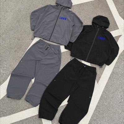 China Custom Lightweight Waterproof Polyester Jacket and Nylon Pants 2 Piece Streetwear Tracksuit for sale