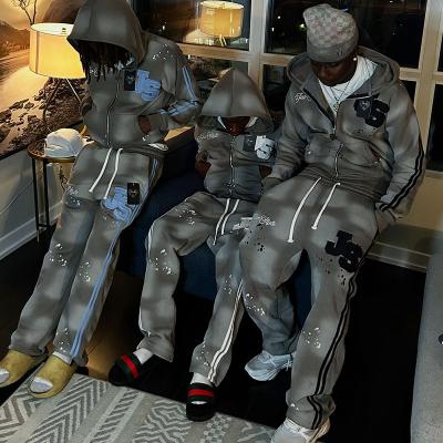 China Custom Logo Unisex Streetwear Tracksuit with Boxy Hoodie Stripe Sweatpants and Side Pockets for sale