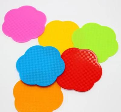 China Non-Slip Silicone Coasters - Heat Resistant Table Mat Withstands -40°F to 450°F Temperature Range for sale