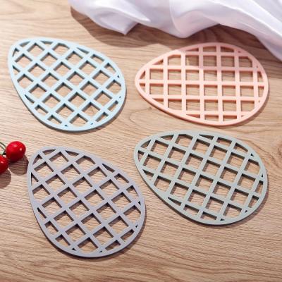 China Custom Silicone Coasters 10-80 Shore A Hardness, 700-1500 psi Tensile Strength, Anti-Skid Drinkware Protectors for sale