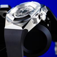 China Elegant Traditional Analog Wristwatch Featuring Slim Profile and High Precision Quartz Movement Perfect for Daily Business Attire for sale