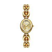 China Sophisticated Stylish Casual Quartz Watch Featuring Luminous Hands and Durable Stainless Steel Case for Night Visibility for sale