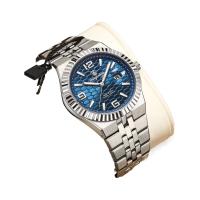 China Elegant Traditional Style Wristwatch Featuring Classic Roman Numerals and Soft Leather Strap Suitable for Corporate Gifts for sale
