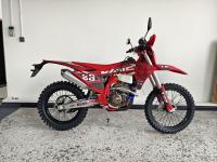 China KEWS k28 R-edition 4 Stroke Enduro Motorcycle with Liquid-Cooled 4-Stroke Engine 300mm Ground Clearance and Dual Large-Diameter Discs for sale