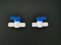 China PP Quick Connect Water Fittings Manual Flush Connector Valve With Tube OD 1/4'' for sale