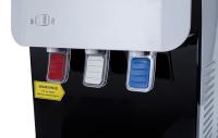China Downward Hot Cold Water Dispenser Faucet White Red Blue Color PP material for sale