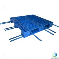 China 3 Runners Heavy Duty Plastic Storage Pallets 1200*1200*160mm With Steel Tubes for sale