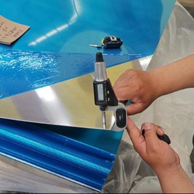 China 2024 T4 Aluminum Sheet 2000 Series Bright Surface Silver Color Aircraft Grade Al Plate for sale