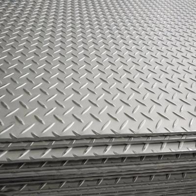 China Customized Size Pattern Embossed Aluminum Checker Plate 5082 6061 Cutting Welding Processing for sale