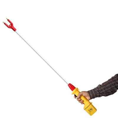 China Farm 6V Electric Cattle Stick 23cm Rod Electric Pig Prod IP45  With Battery for sale